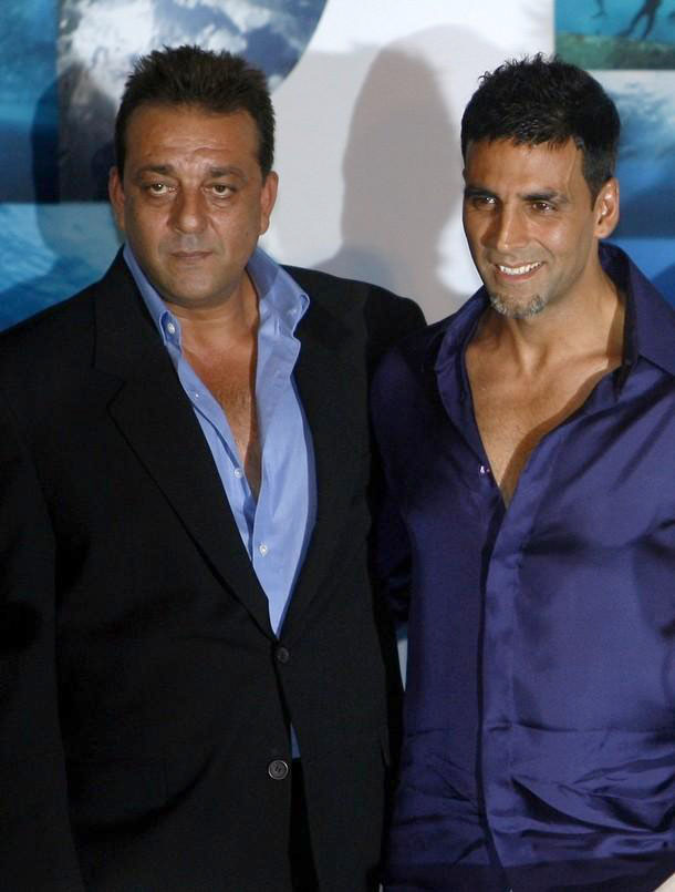 Akshay Kumar and Sanjay Dutt - YusraBlog.com Akshay Kumar and Sanjay Dutt - YusraBlog.com